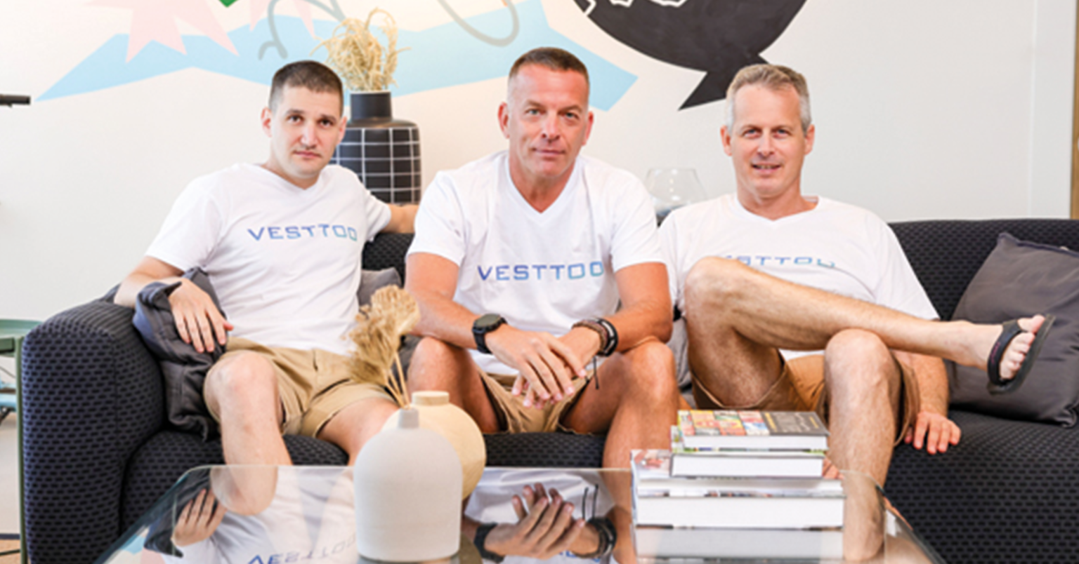 Vesttoo and Clear Blue Announce a $1 Billion Partnership USA ...